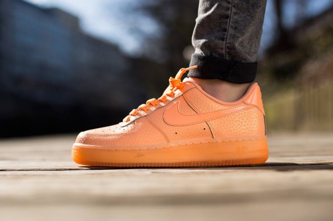 Nike WMNS Air Force 1 07 Premium "Sunset Glow" | SBD