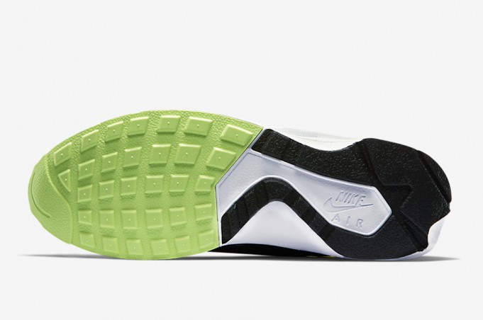 Nike Air Huarache Light FB - Sneaker Bar Detroit