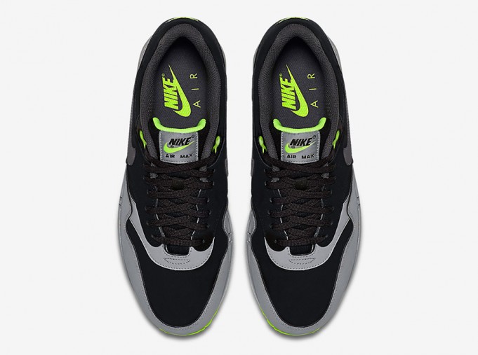 Nike Air Max 1 Neon - Sneaker Bar Detroit