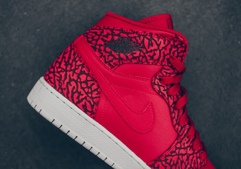 Air Jordan 1 Red Elephant Print - Sneaker Bar Detroit