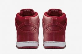 Nike SB Dunk High Santa Claus Christmas - Sneaker Bar Detroit