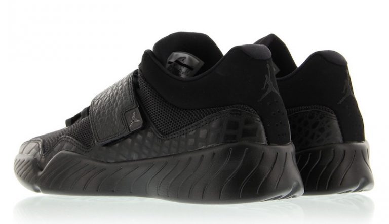 Jordan J23 Triple Black 854557-001 - Sneaker Bar Detroit