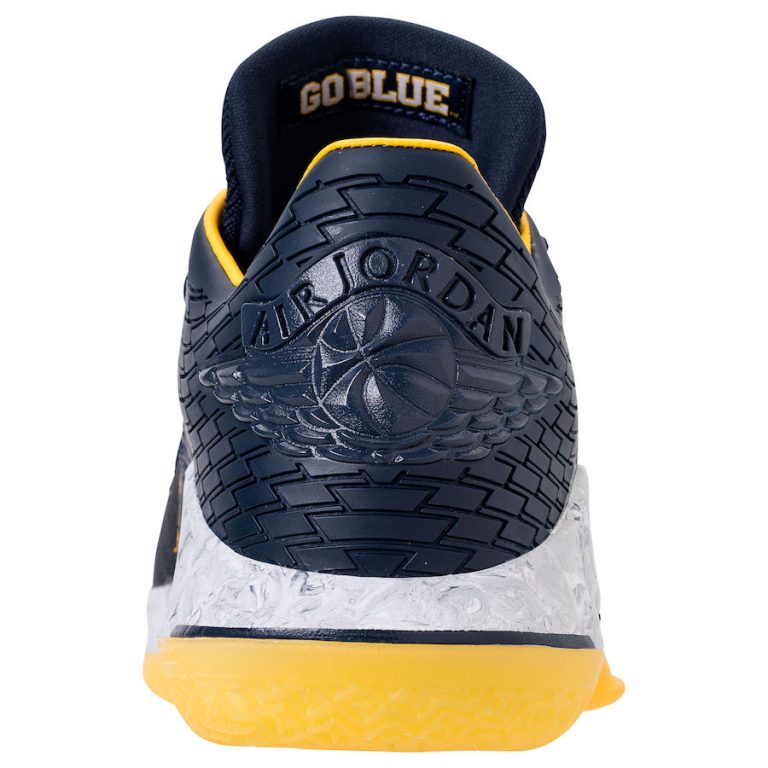 Air Jordan 32 Low Michigan AA1256-405 - Sneaker Bar Detroit