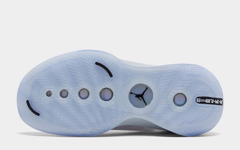 Air Jordan 34 White Iridescent AR3240-101 Release Date - SBD