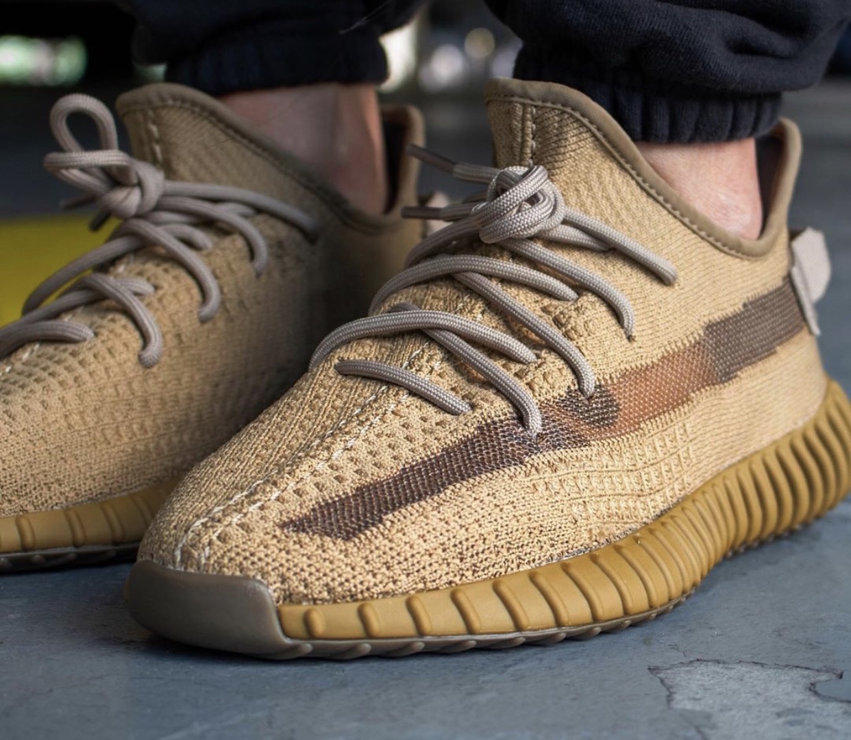 Adidas Yeezy Boost 350 V2 Earth FX9033 Release Date SBD