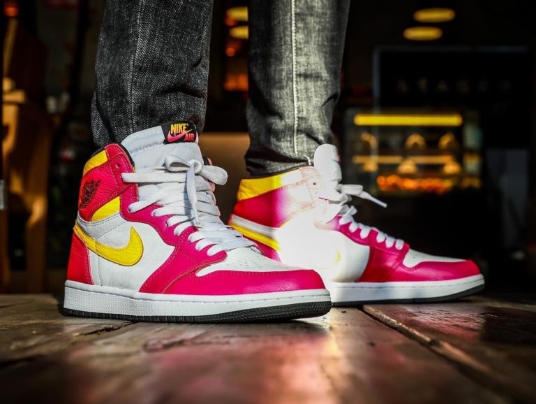 Air Jordan 1 Light Fusion Red 555088-603 Release Date - SBD