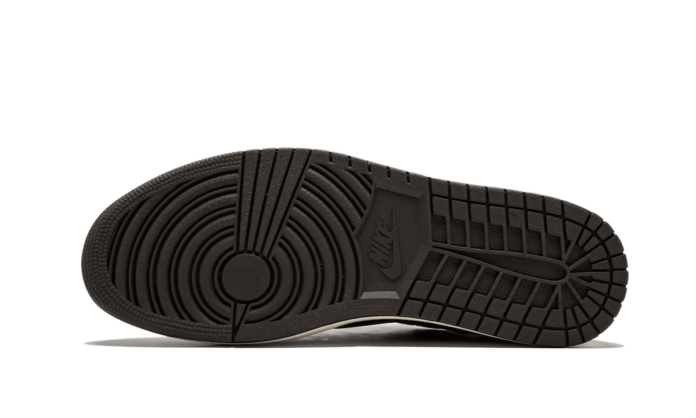 Travis Scott Air Jordan 1 Low vs Travis Scott Nike SB Dunk Low - SBD