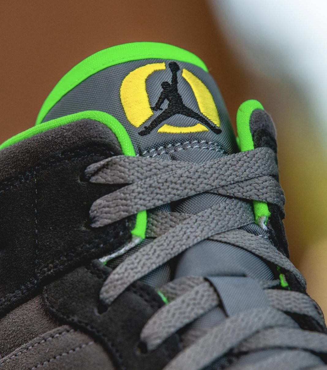 Air Jordan 1 Mid Oregon Ducks PE - Sneaker Bar Detroit