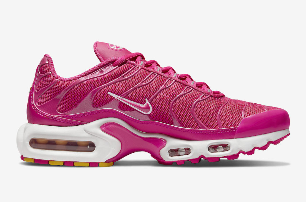 Nike Air Max Plus Pink Prime DR9886-600 Release Date - SBD