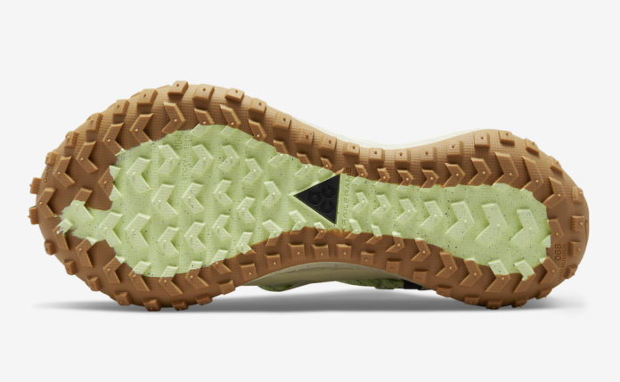 Nike ACG Mountain Fly Low GTX SE Lime Ice DD2861-001 Release Date - SBD