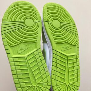 Air Jordan 1 Mid SE Green Python DV2959-113 Release Date | SBD