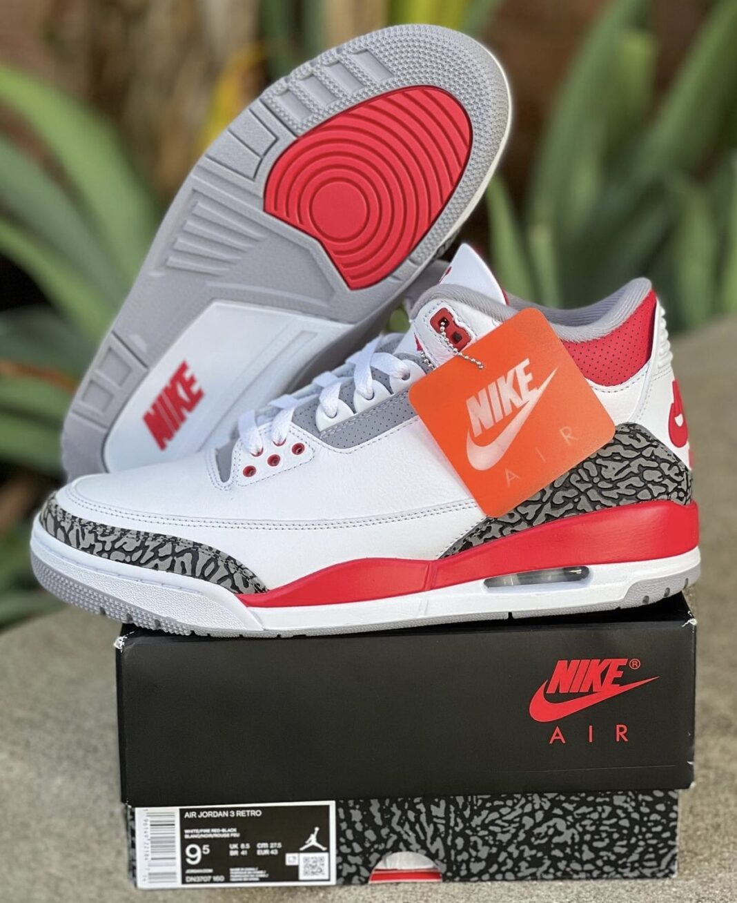 Air Jordan 3 OG Fire Red 2022 DN3707-160 Release Date - SBD