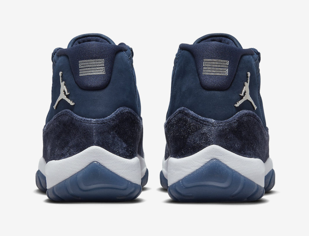 Air Jordan 11 Midnight Navy WMNS AR0715-441 Release Date | SBD