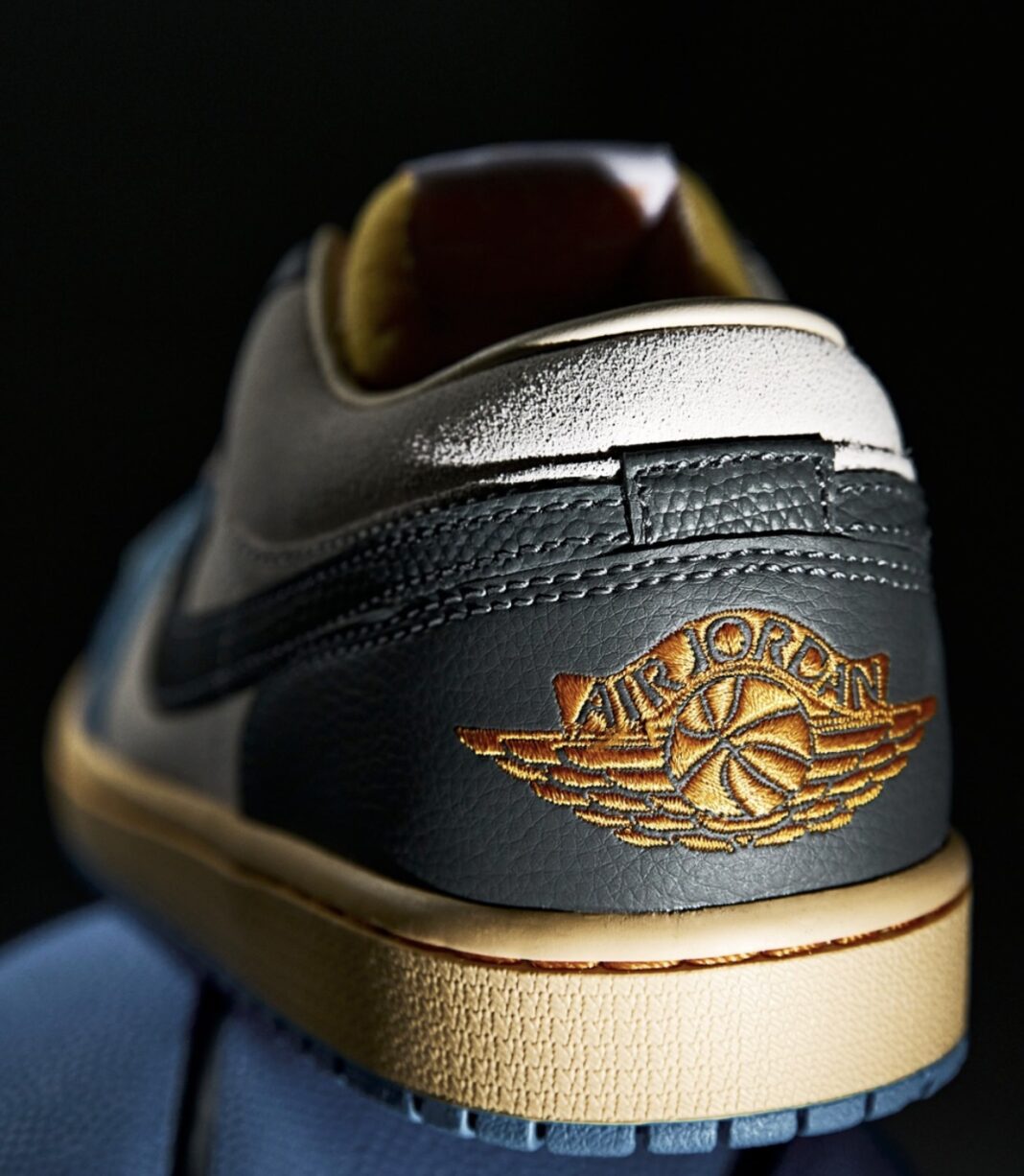 Air Jordan 1 Low SE Tokyo Vintage DZ5376-469 Release Date | SBD