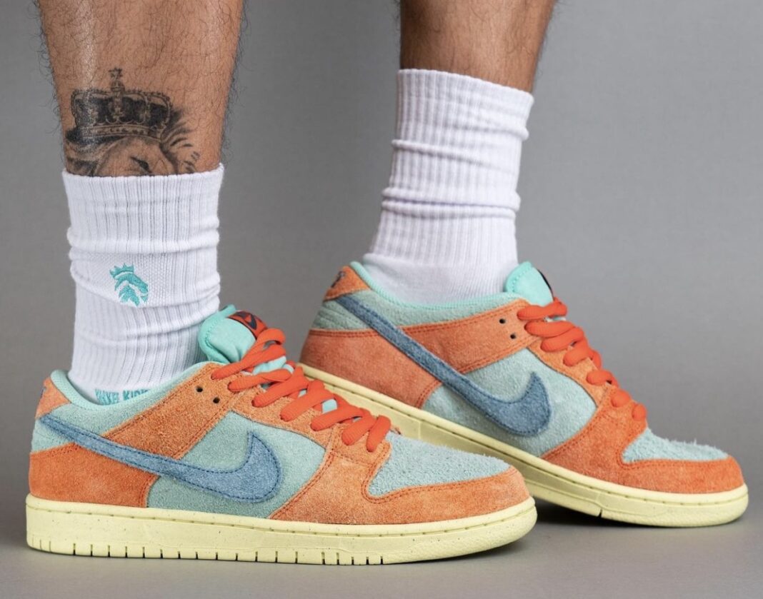 Nike SB Dunk Low Orange Noise Aqua DV5429-800 | SBD