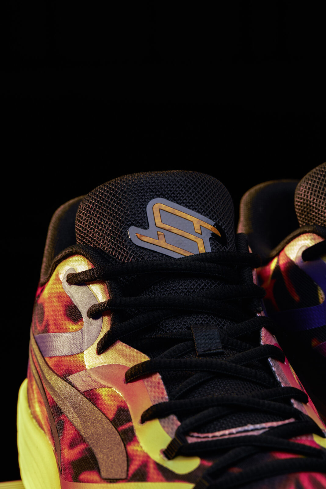 PUMA Stewie 2 Fire 380072-01