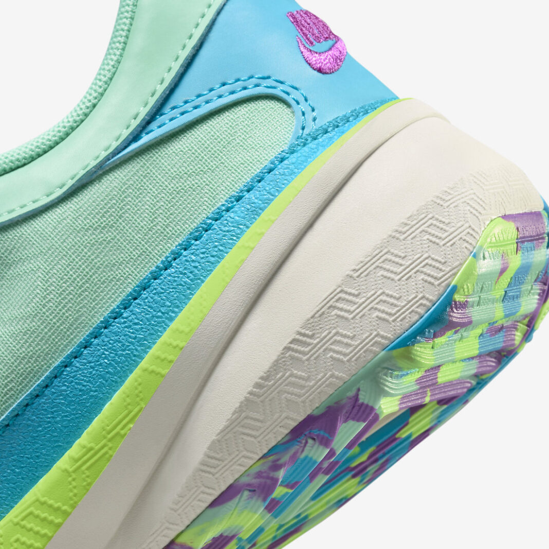 Nike Zoom Freak 5 Greece x Nigeria DX4985-400