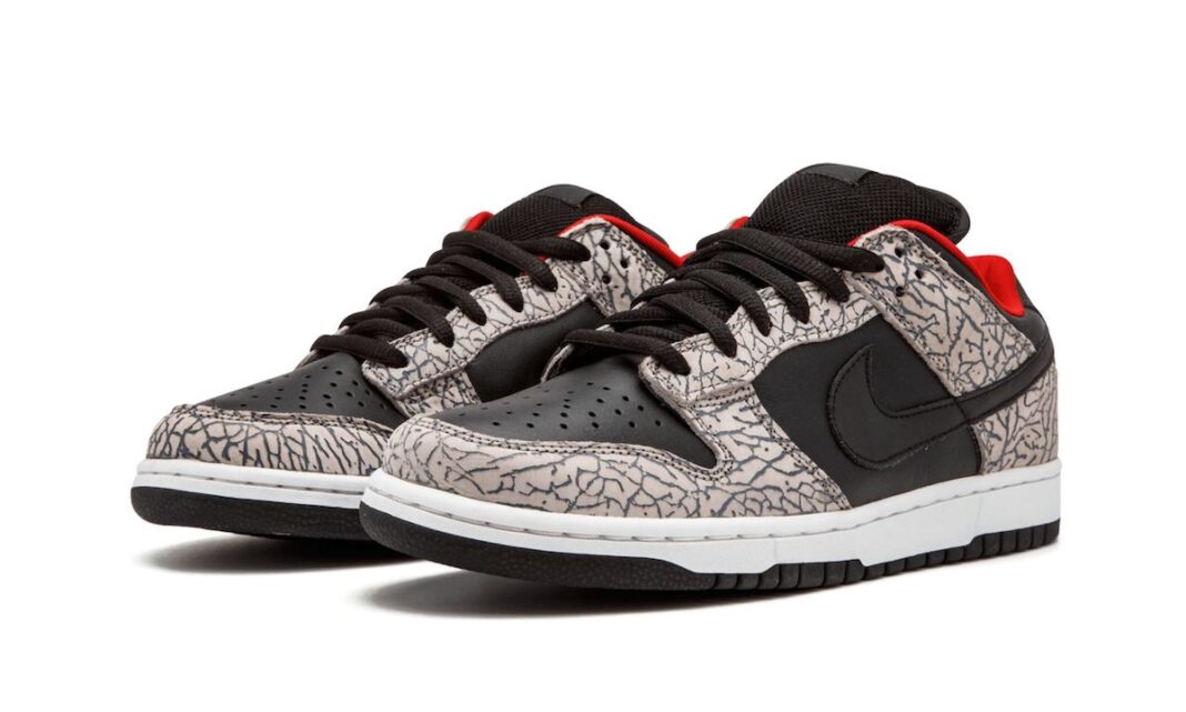 Supreme x Nike SB Dunk Low Black Cement vs Red Cement