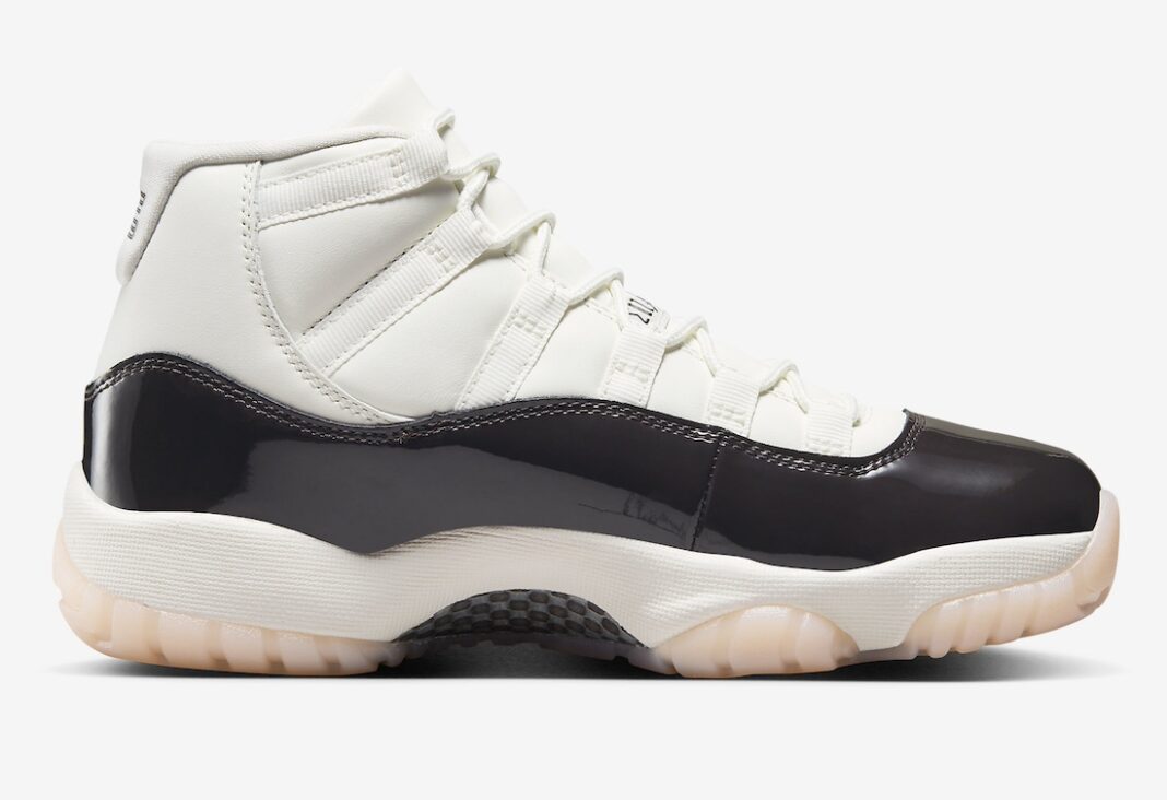 Women's Air Jordan 11 Neapolitan AR0715-101