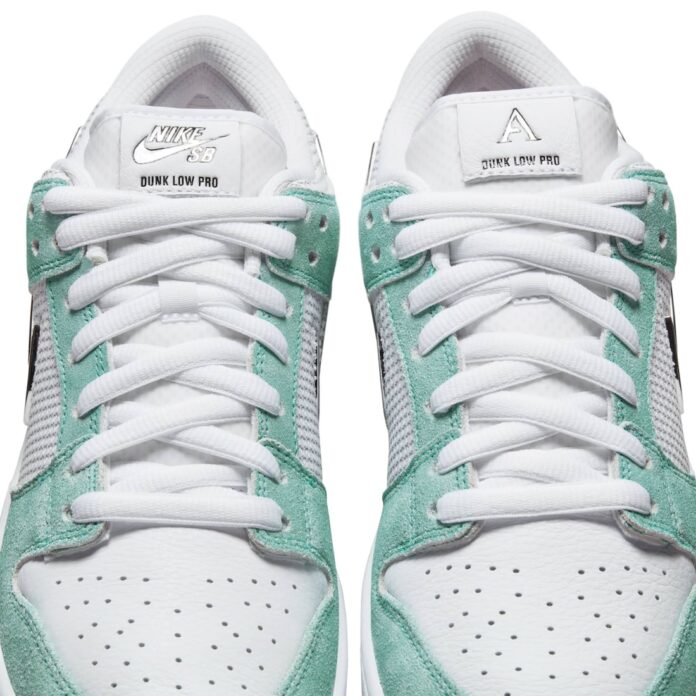 April Skateboards x Nike SB Dunk Low FD2562-400