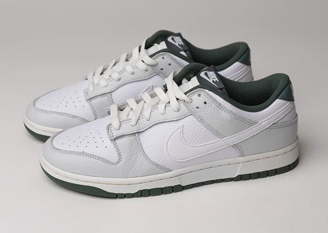 Nike Dunk Low Photon Dust Vintage Green HF2874-001