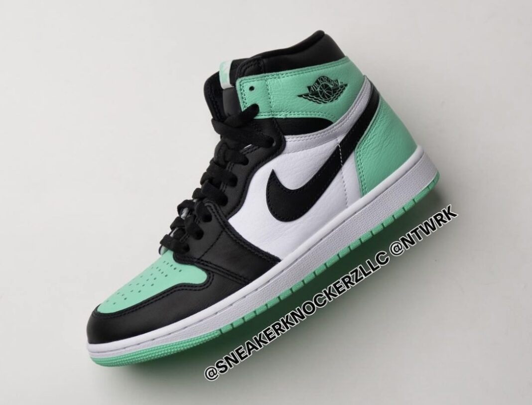 Air Jordan 1 High OG Green Glow DZ5485-130