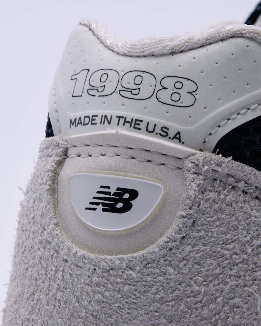 Joe Freshgoods x New Balance 990v4 1998