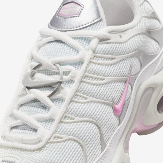 Nike Air Max Plus Pink Rise HF0107-100