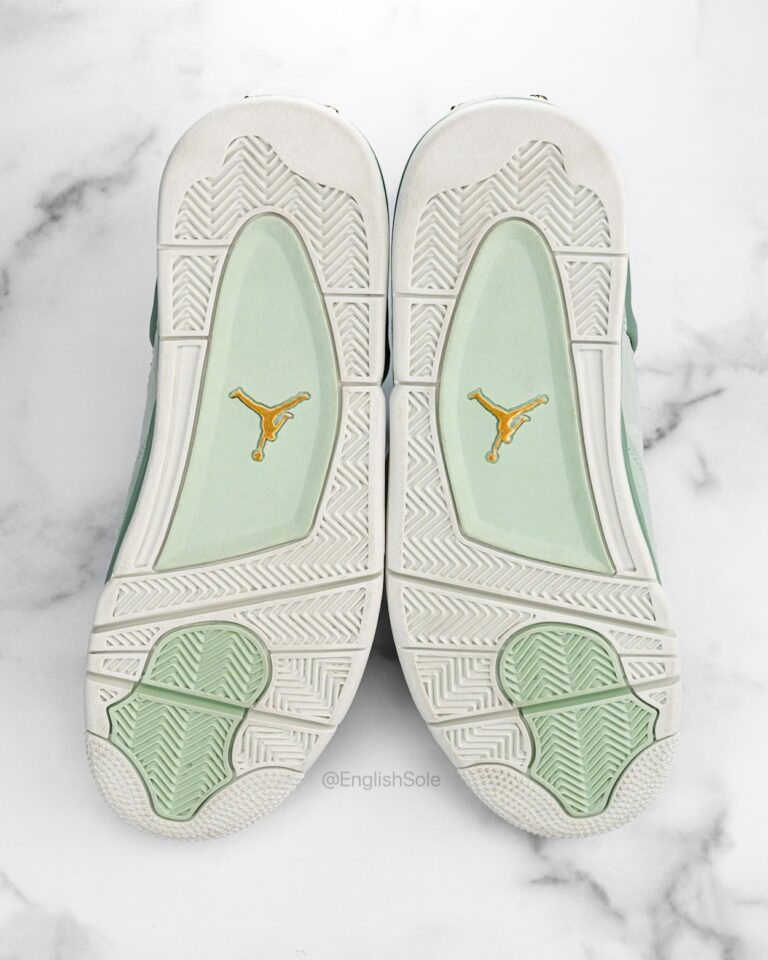 Air Jordan 4 "First Class" PE With Diamonds