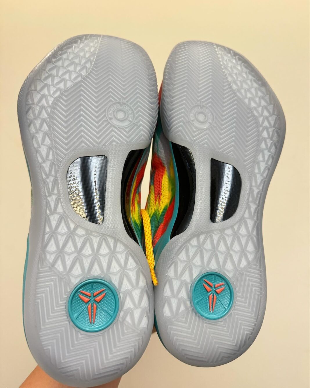 Nike Kobe 8 Protro Venice Beach 2024 FQ3548-001 | SBD
