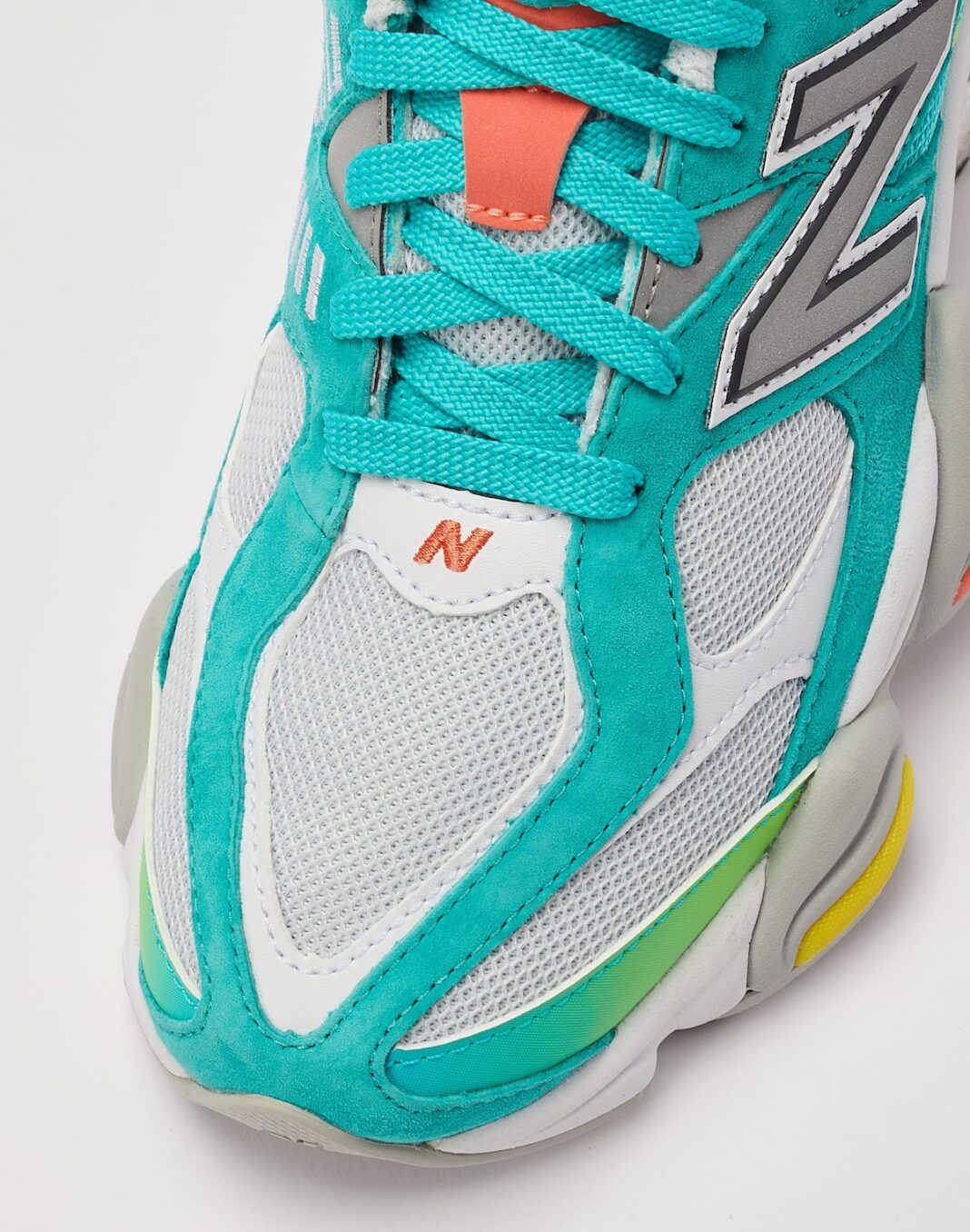 DTLR New Balance 9060 Cyan Burst U9060DBT