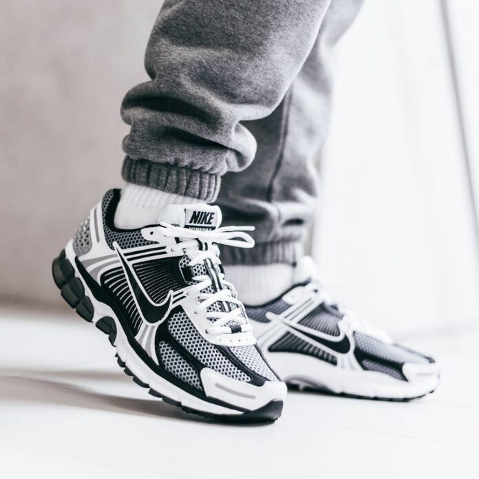 Nike Zoom Vomero 5 SE SP Dark Grey CI1694-001