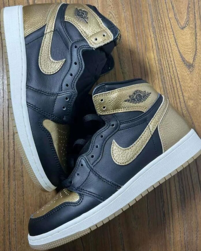 Air Jordan 1 High OG Metallic Gold DZ5485-071