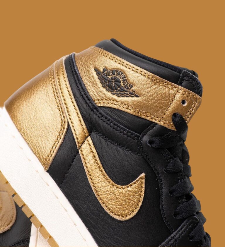 Air Jordan 1 High OG Metallic Gold DZ5485-071