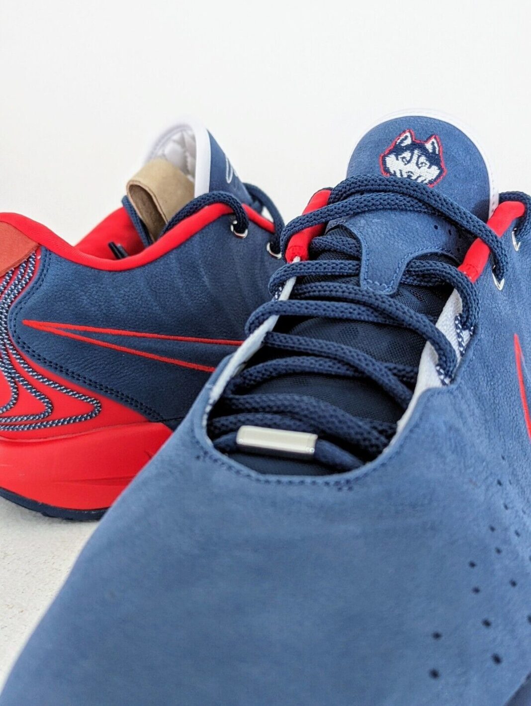 Nike LeBron 21 UCONN PE 2024