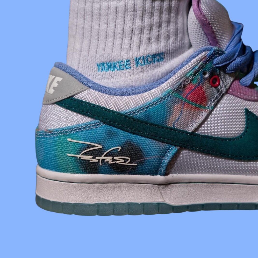 Futura Laboratories x Nike SB Dunk Low 2024 HF6061-400