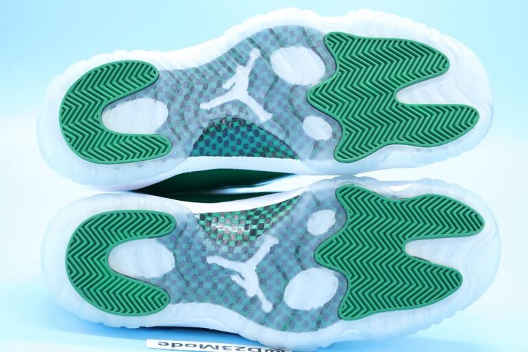 Air Jordan 11 Michigan State PE