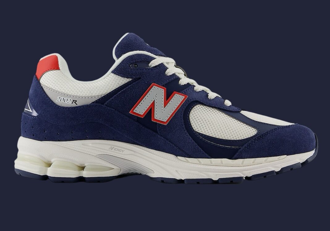 New Balance 2002R USA M2002RRB