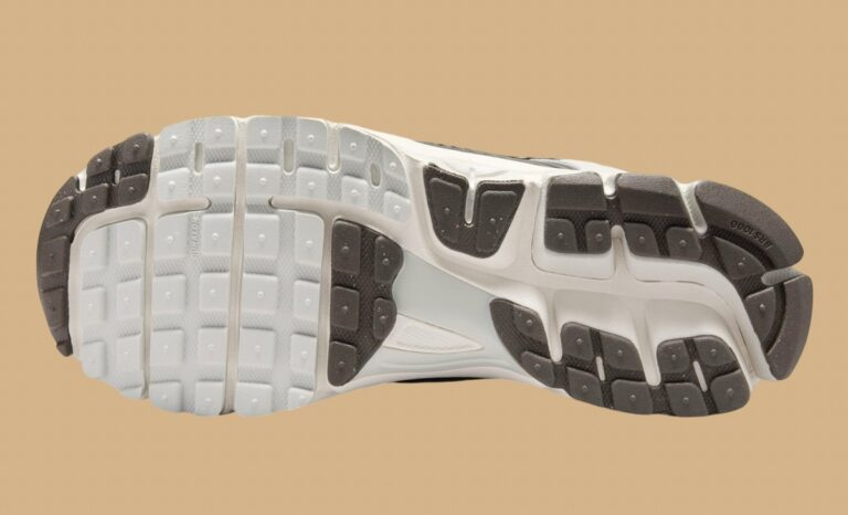 Nike Zoom Vomero 5 Light Bone Ironstone HM9657-001