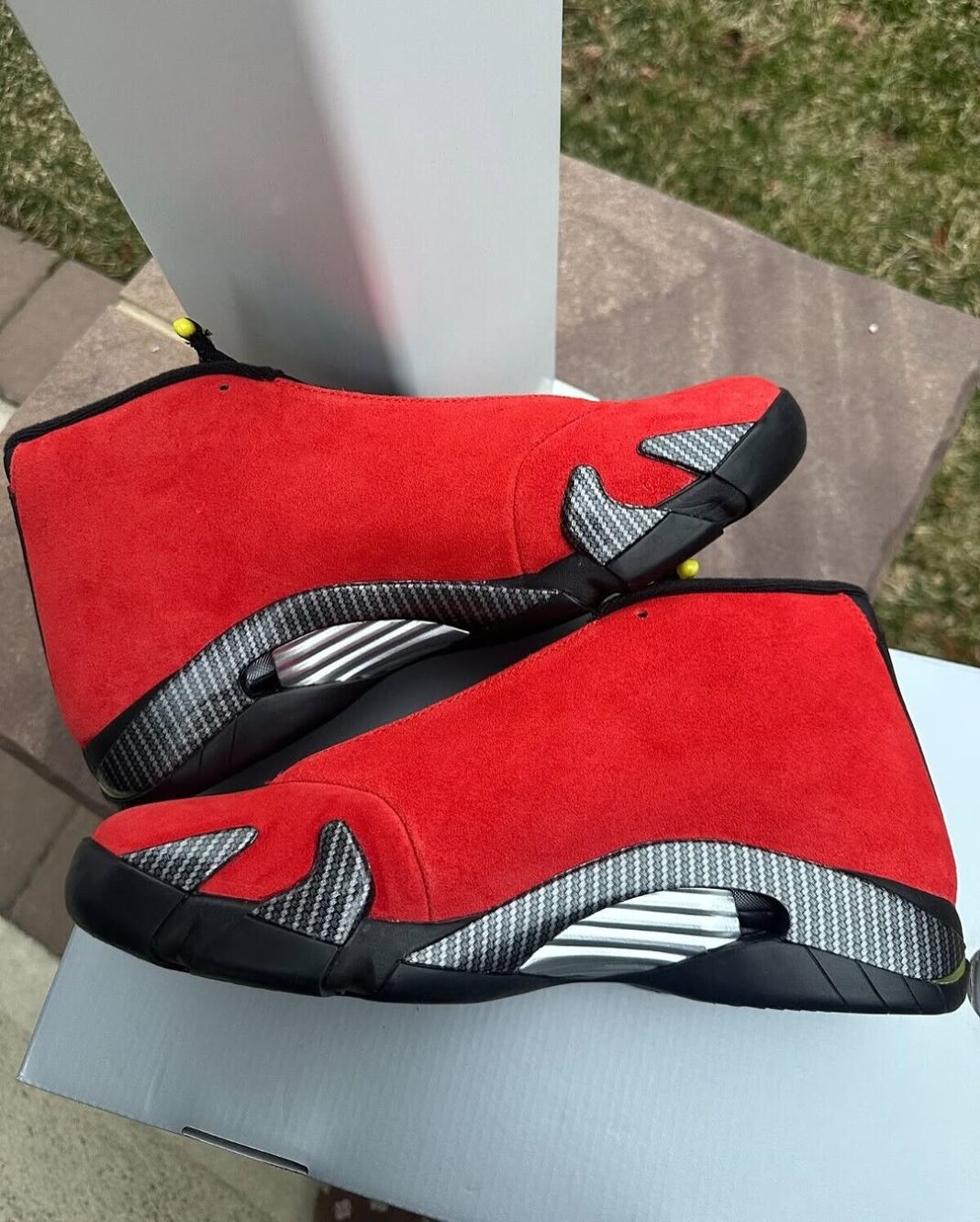 Air Jordan 14 Ferrari 2025 IF5015-600