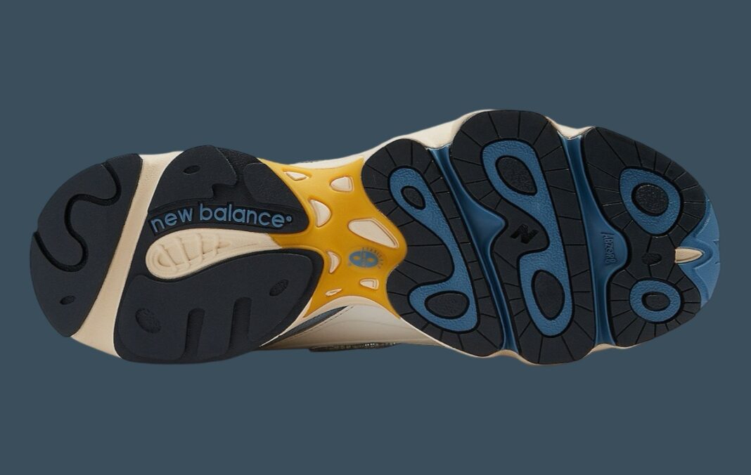 New Balance 1000 Sea Salt Heron Blue M1000CA