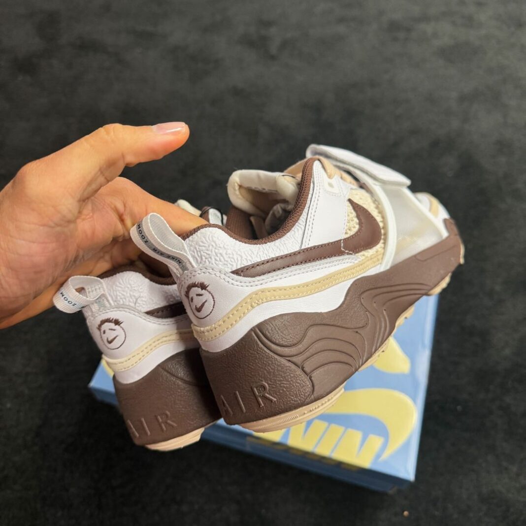 Travis Scott x Nike Zoom Field Jaxx Light Chocolate HQ3073-100