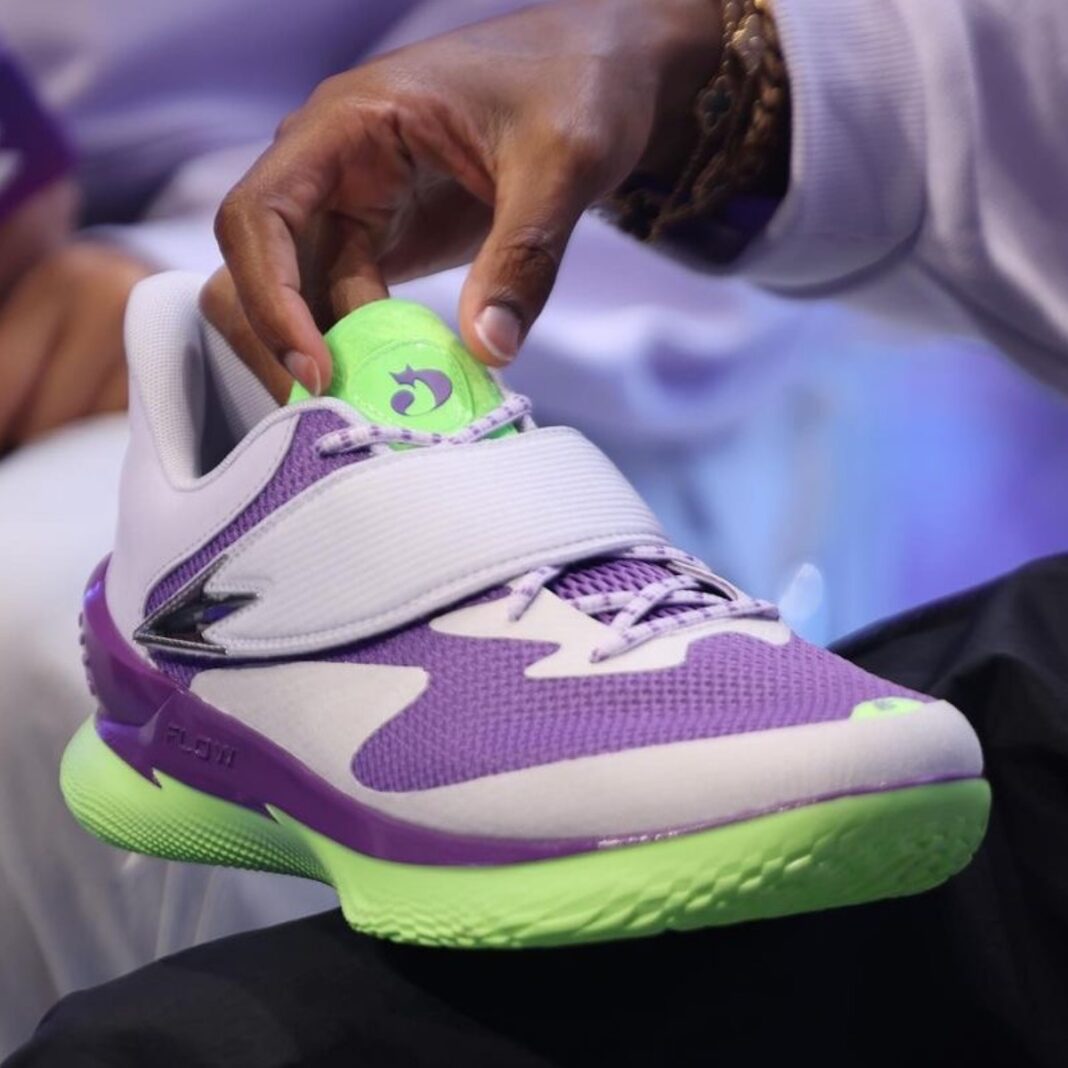 De’Aaron Fox Curry Fox 1 Signature Shoe