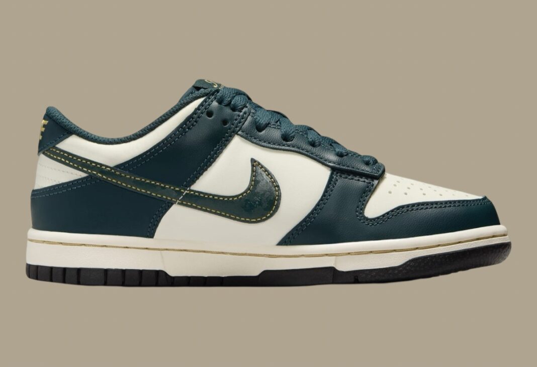 Nike Dunk Low GS Deep Jungle FB9109-301