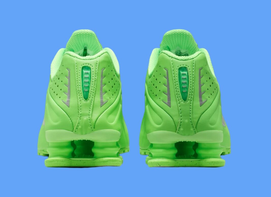 Nike Shox R4 Green Strike HV0839-398