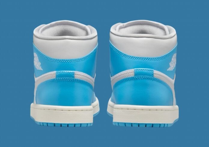 Air Jordan 1 Mid Dark Powder Blue BQ6472-400