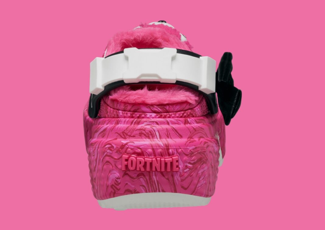 Fortnite x Crocs Stomp Lined Clog Cuddle Team Leader 210497-9DD