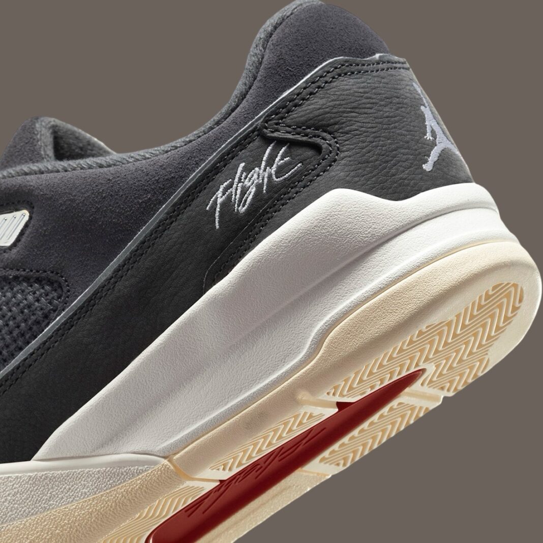 Jordan Flight Court HF3255-001