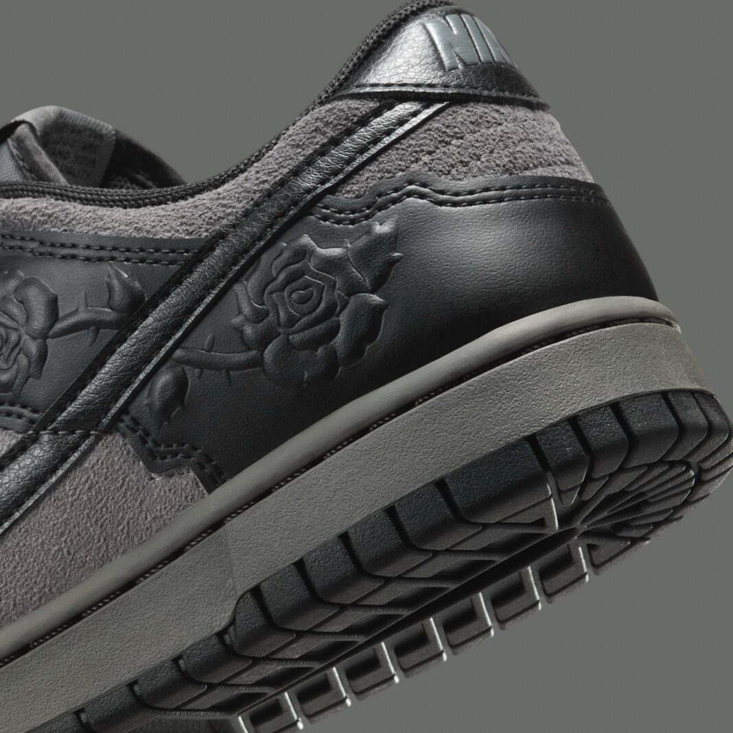 Nike Dunk Low Black Roses HF1986-001