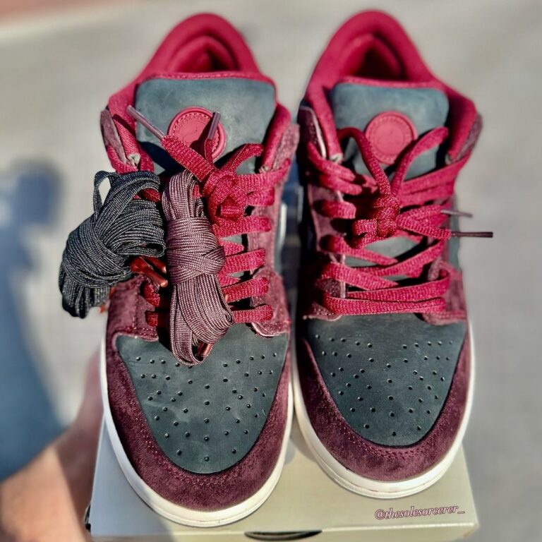 Riot Skateshop x Nike SB Dunk Low FZ1289-200